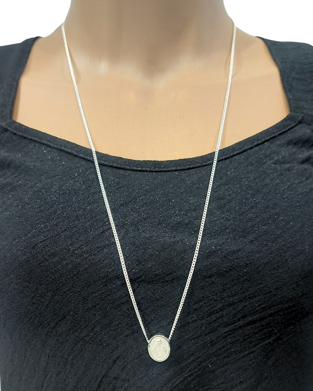 Escapulário Oval em Prata com Medalha Fosca - Blue Stone - Loja de ...