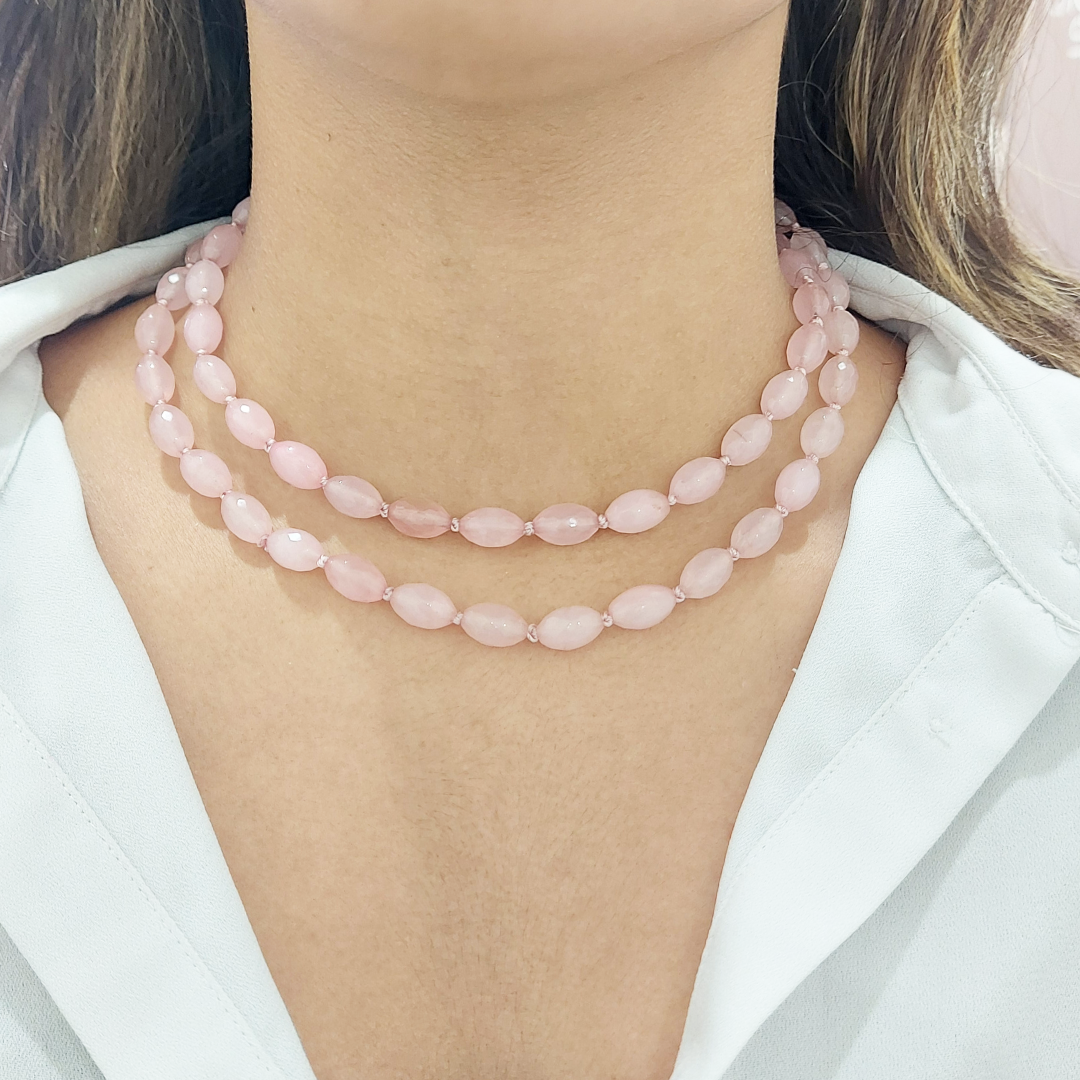Colar longo 88cm com pedra natural quartzo rosa - Blue Stone