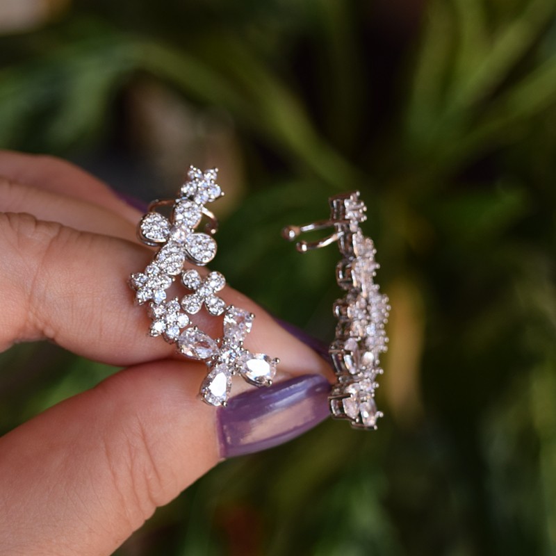 Brinco ear cuff flores zircônia ródio semijoia - Muzazen - Semijoias e ...