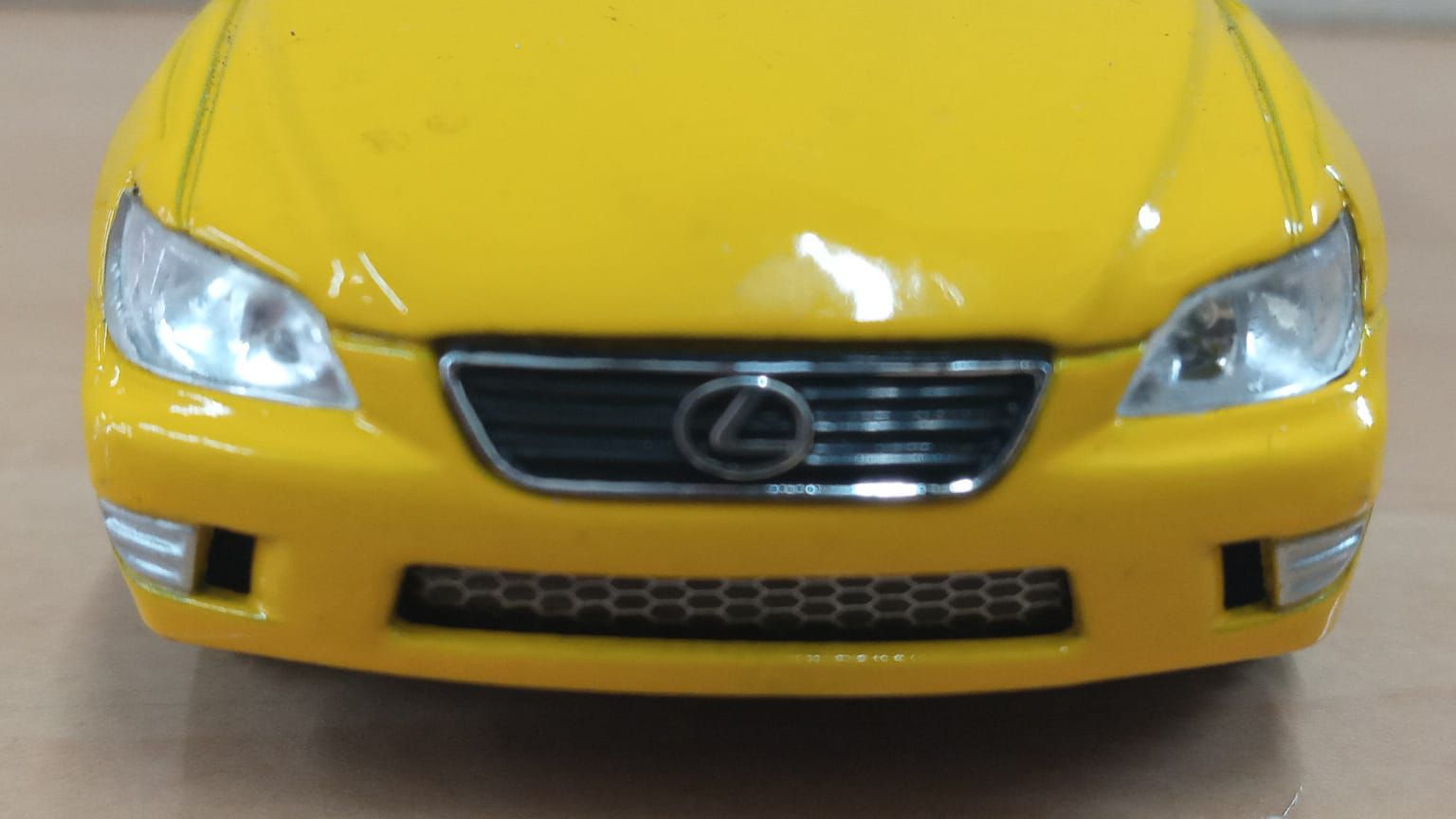 Kinsmart - Lexus IS300 (Sem Caixa) - 1/32 - HTC - MODELISMO