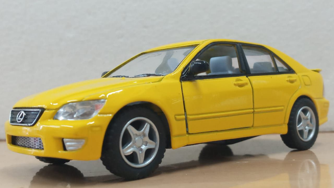 Kinsmart - Lexus IS300 (Sem Caixa) - 1/32 - HTC - MODELISMO