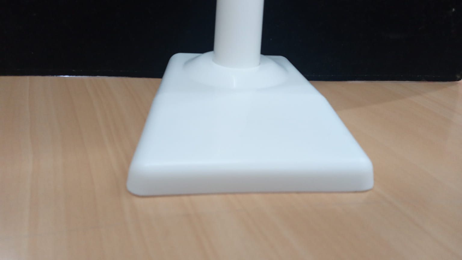 Enercom - Gerador Eólico Enercon Scada E-82 2300kW - 1/4680 (aprox ...