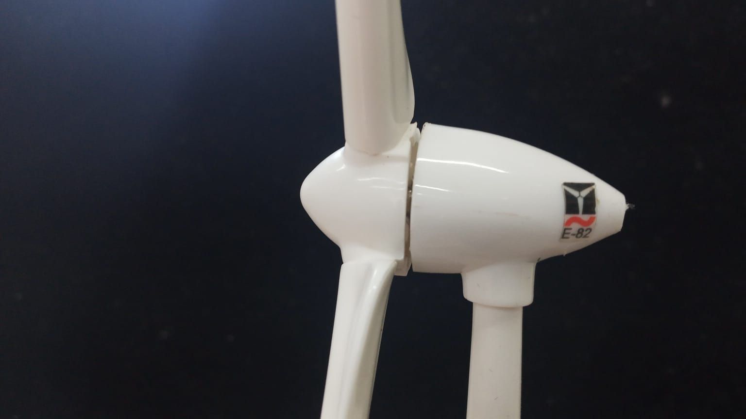 Enercom - Gerador Eólico Enercon Scada E-82 2300kW - 1/4680 (aprox ...