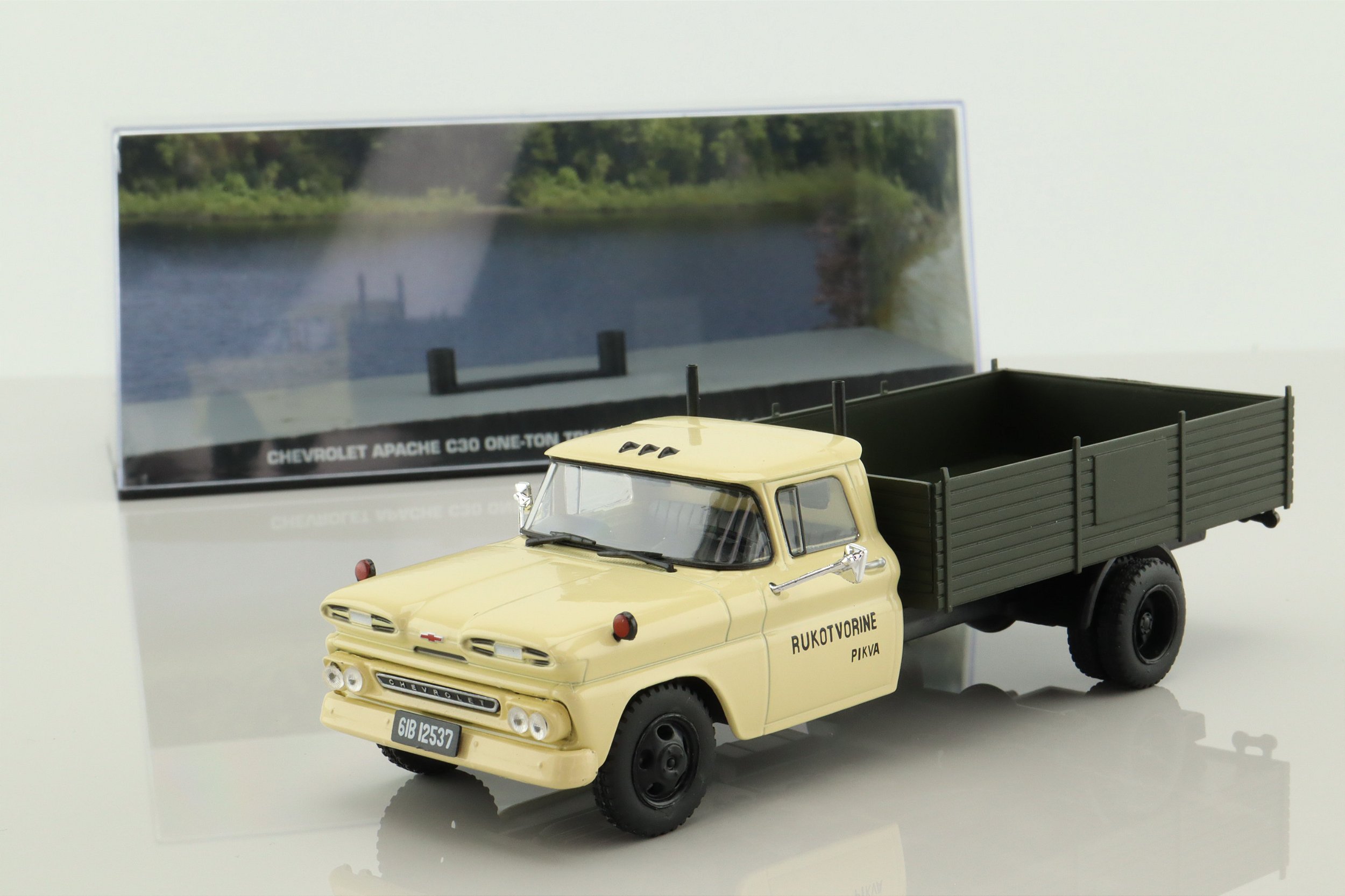 Coleção James Bond 007 Eaglemoss - Chevrolet Apache C30 - Moscou Contra ...