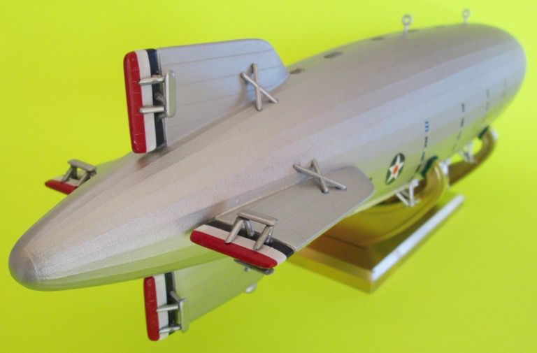 AMT - USS Akron/USS Macon - 1/520 - HTC - MODELISMO