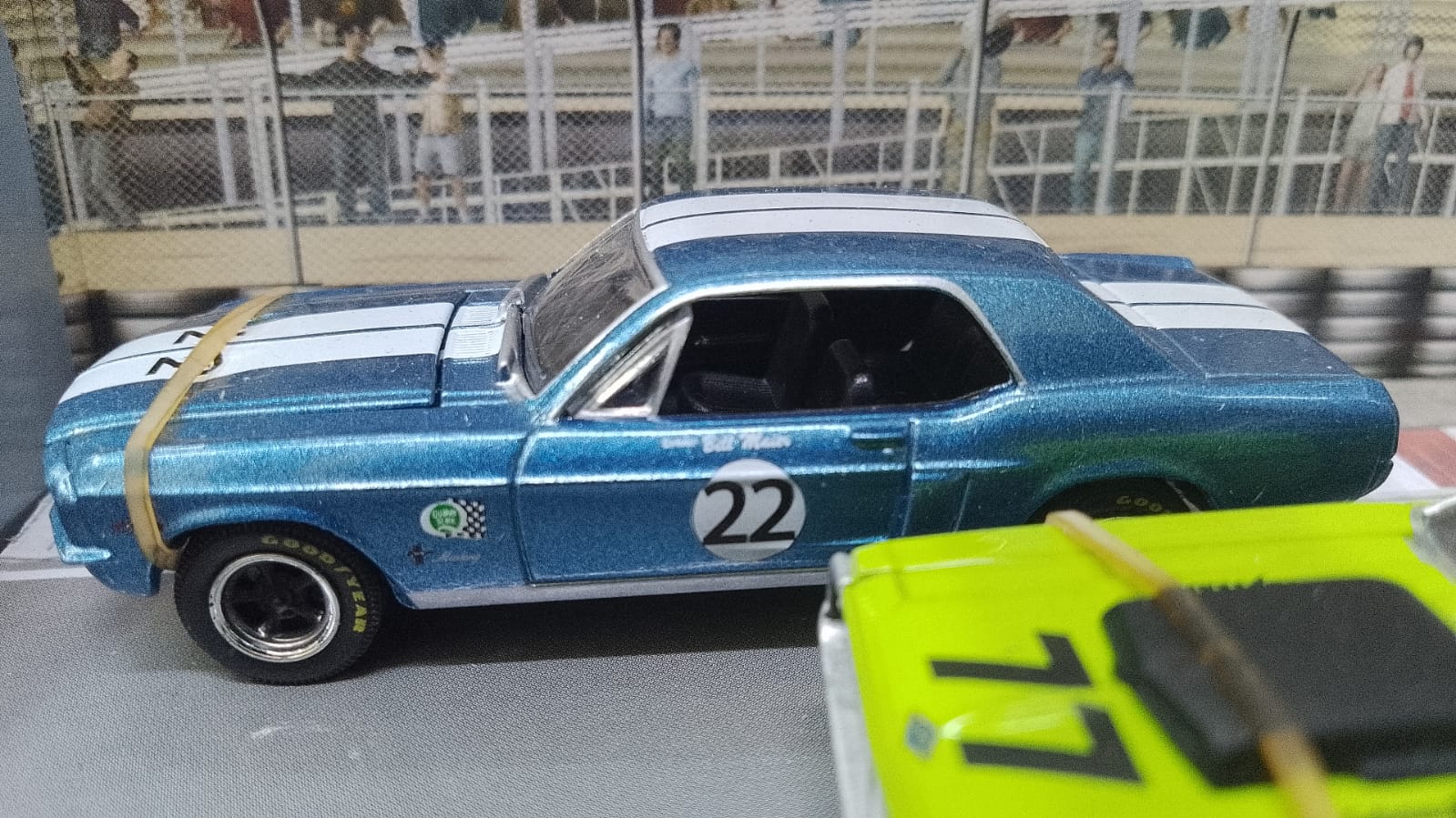 Greenlight - Diorama Sam Posey vs. Bill Maier - 1/64 - HTC - MODELISMO