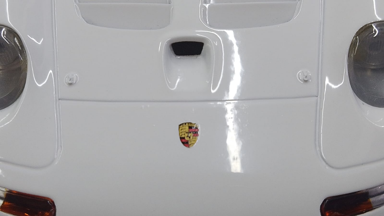 UT Models - Porsche 911 GT1 (sem caixa) - 1/18 - HTC - MODELISMO