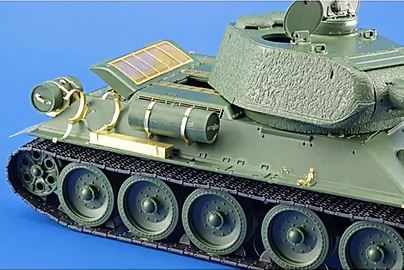 Academy - T-34/85 "Nº 112 Factory Production" - 1/35 - HTC - MODELISMO