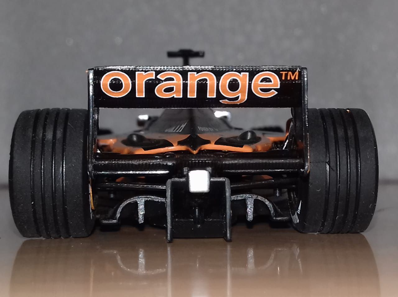 Minichamps - Arrows A23 Cosworth F1 2002 (Showcar) - 1/43 - HTC - MODELISMO