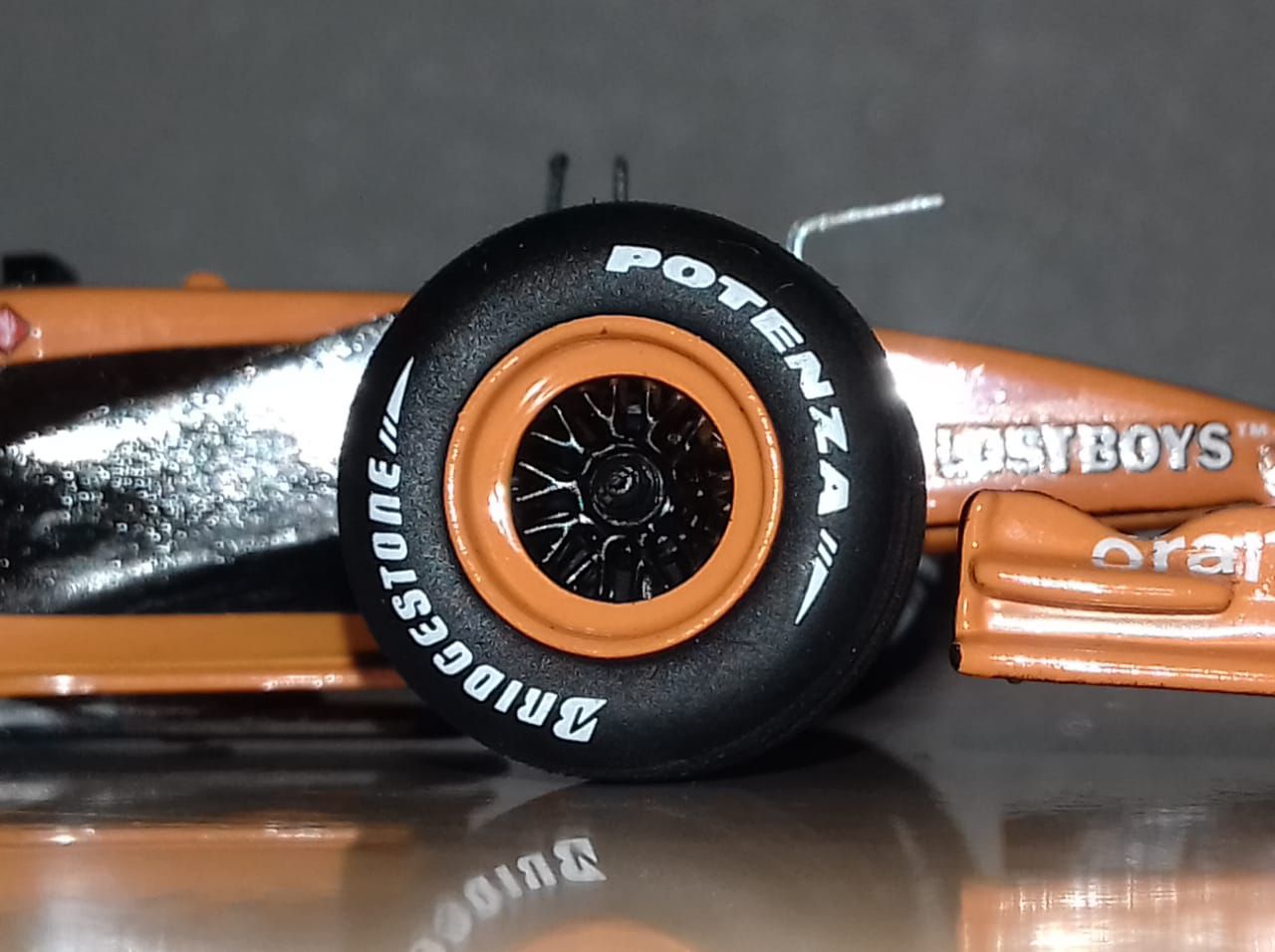 Minichamps - Arrows A23 Cosworth F1 2002 (Showcar) - 1/43 - HTC - MODELISMO