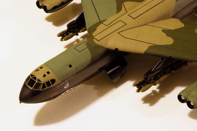 MONOGRAM - B-52 STRATOFORTRESS - 1/72 - HTC - MODELISMO