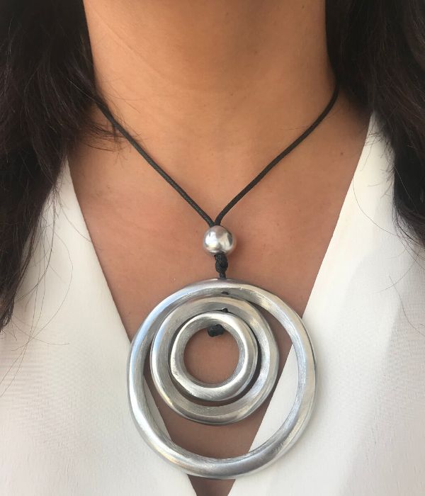 COLARES EXCLUSIVOS E MODERNOS - Alumi Joias Contemporâneas