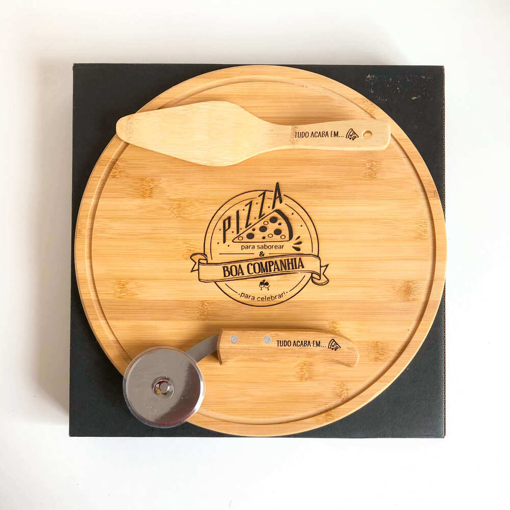 Kit para Pizza Personalizado com Tábua + Cortador + Espátula - HOME ...
