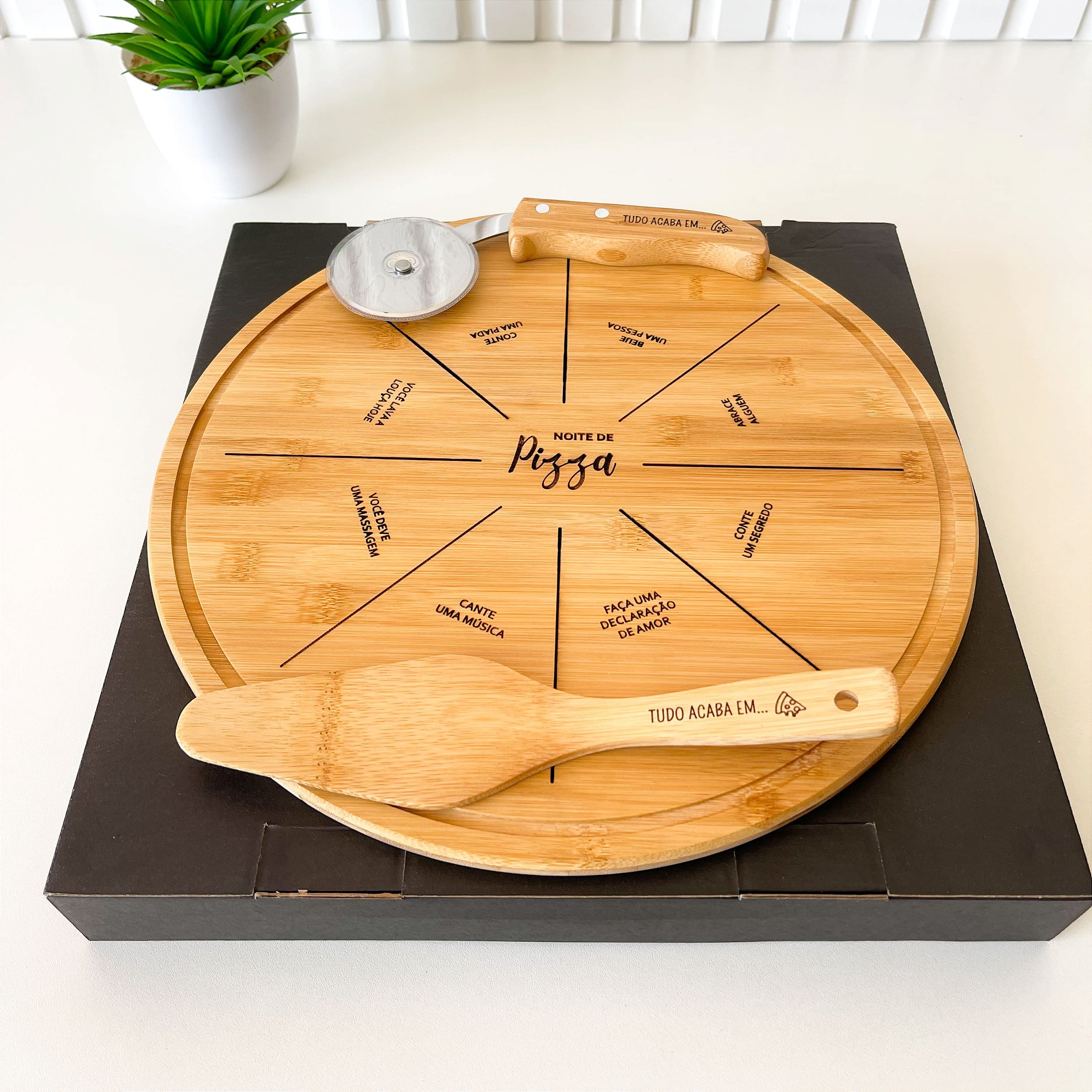 Kit para Pizza Personalizado com Tábua + Cortador + Espátula - HOME ...