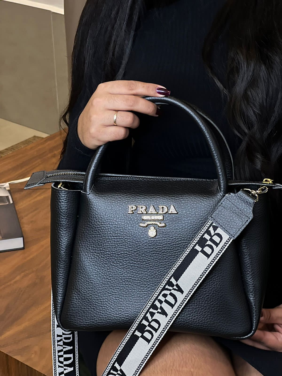 Prada exclusive - Bom gosto bolsas e acessórios
