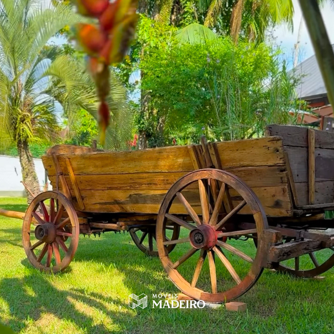 Carroça Antiga - Móveis Madeiro – Móveis em Madeira de Demolição com ...
