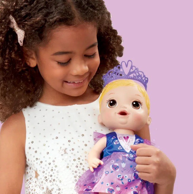 Baby Alive Bebê Chá de Princesa Loira F0031 Hasbro - Happily Brinquedos
