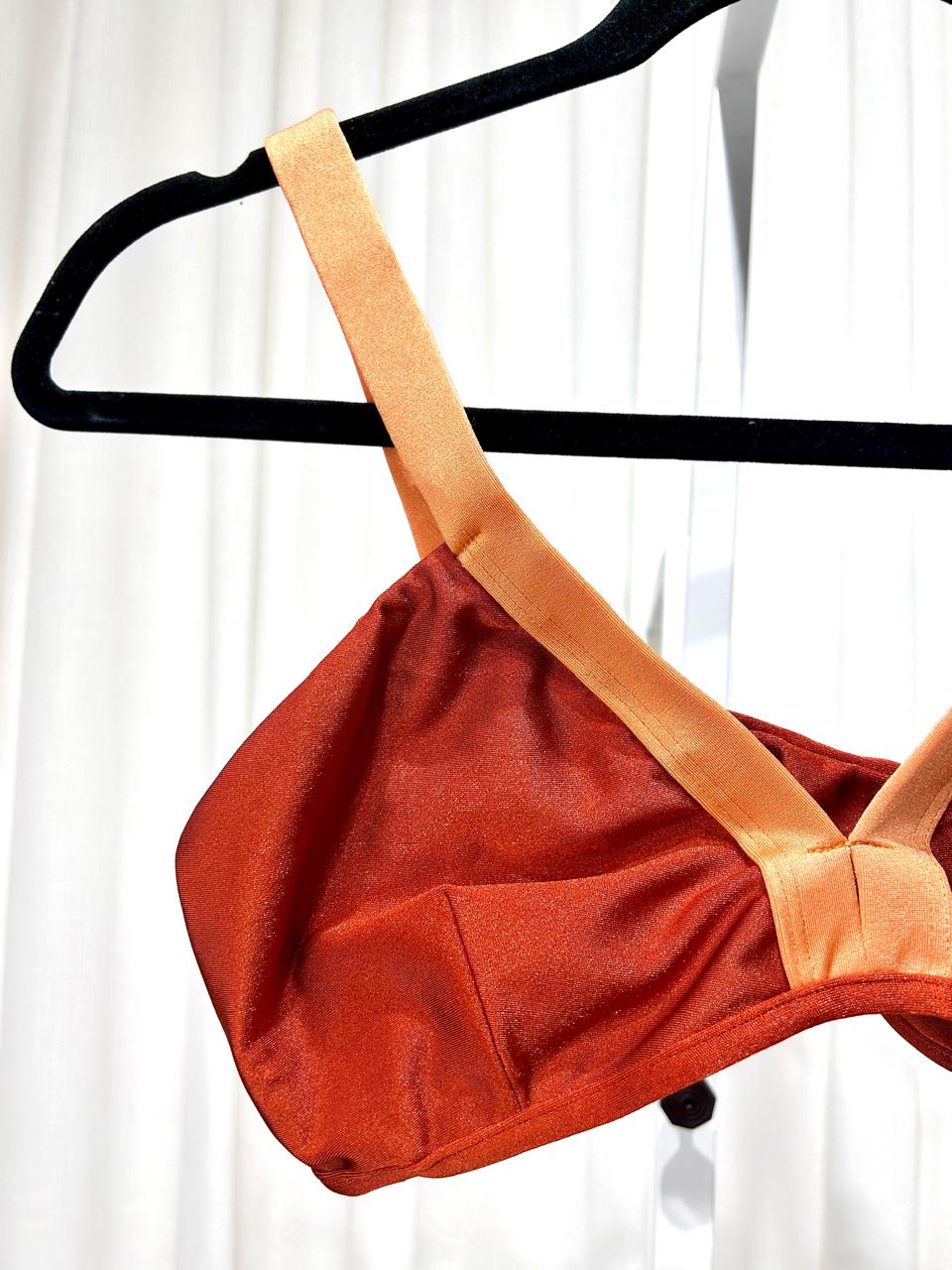 JK Top terracota e salmão brilhos TU - Second Hand / Brecho