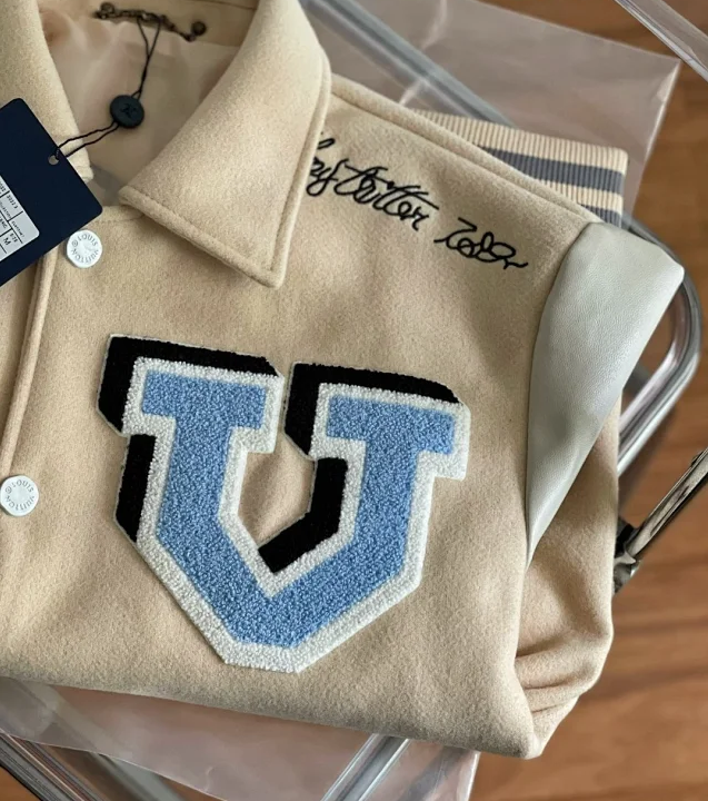Jaqueta LOUIS VUITTON Blouson Varsity Multi-Patches Mixed - Encomenda ... Jaqueta LOUIS VUITTON Blouson Varsity Multi-Patches Mixed - Encomenda ...