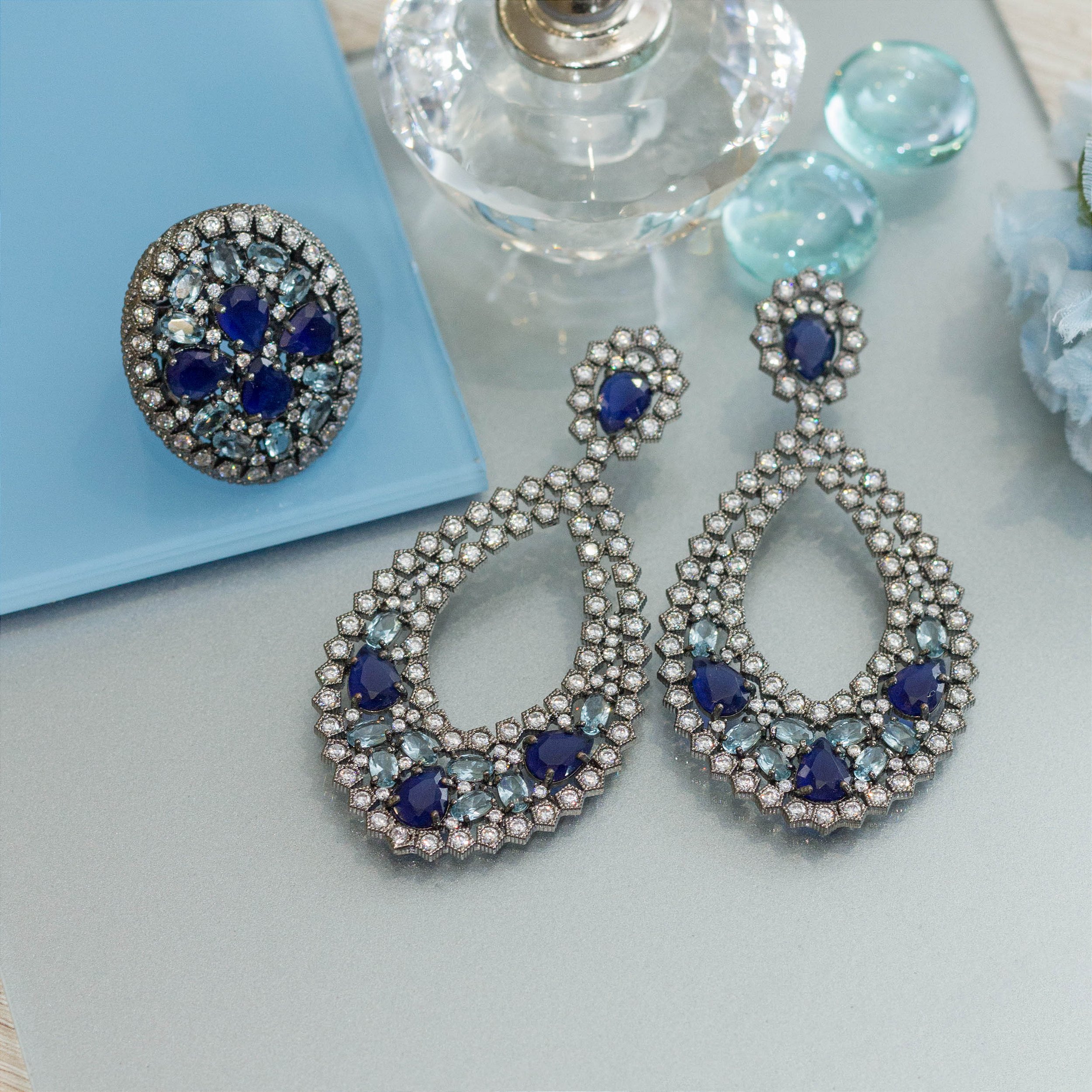 Anel ródio negro com mix de cristais - Magnífica Joias | Semijoias de luxo