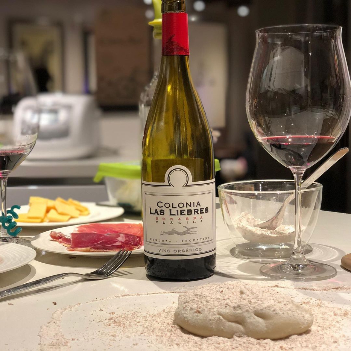 Vinho Altos Las Hormigas Colina Las Liebres Bonarda 750ml - Emporio ...