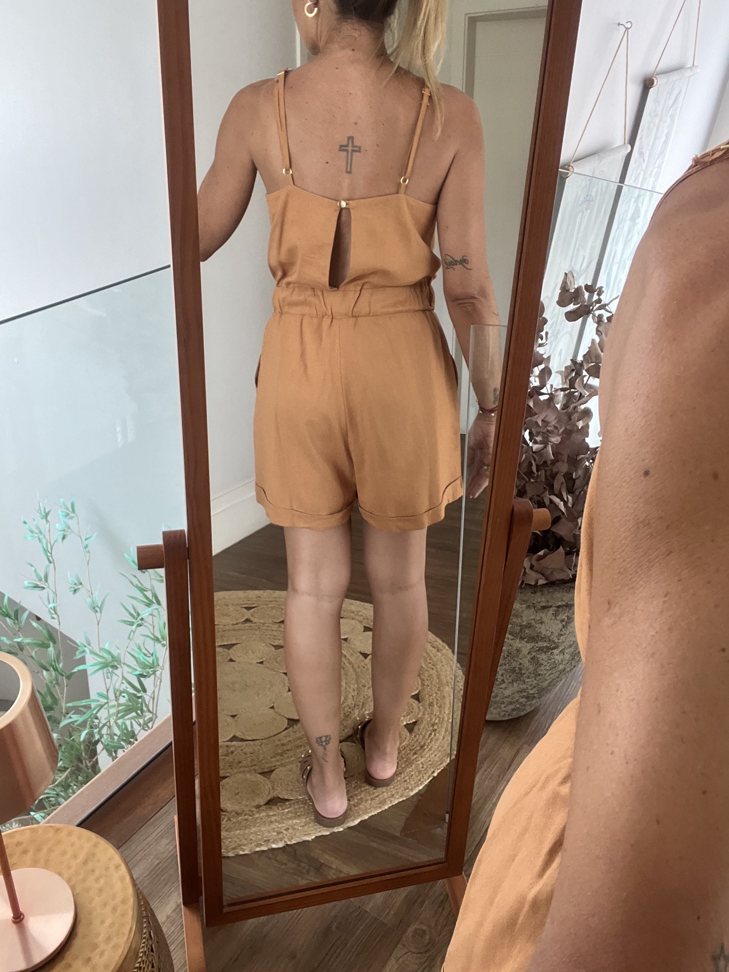 Macaquinho Summer Caramelo - Estilo Fê Pontelo