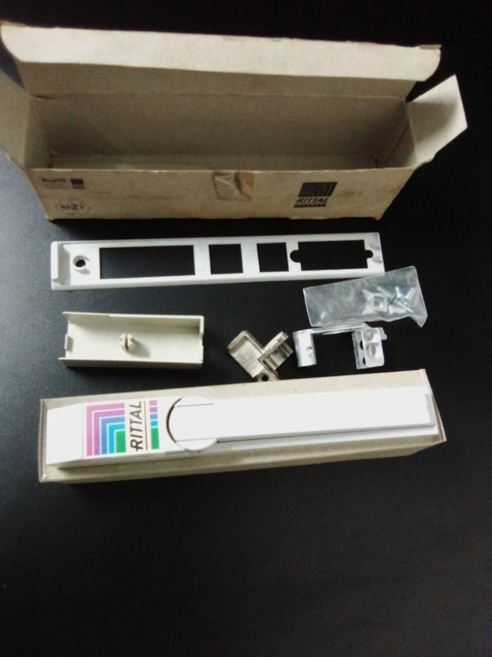 DK 7320.700 Fecho eletromagnético para CMC III e interface IoT - RITTAL ...