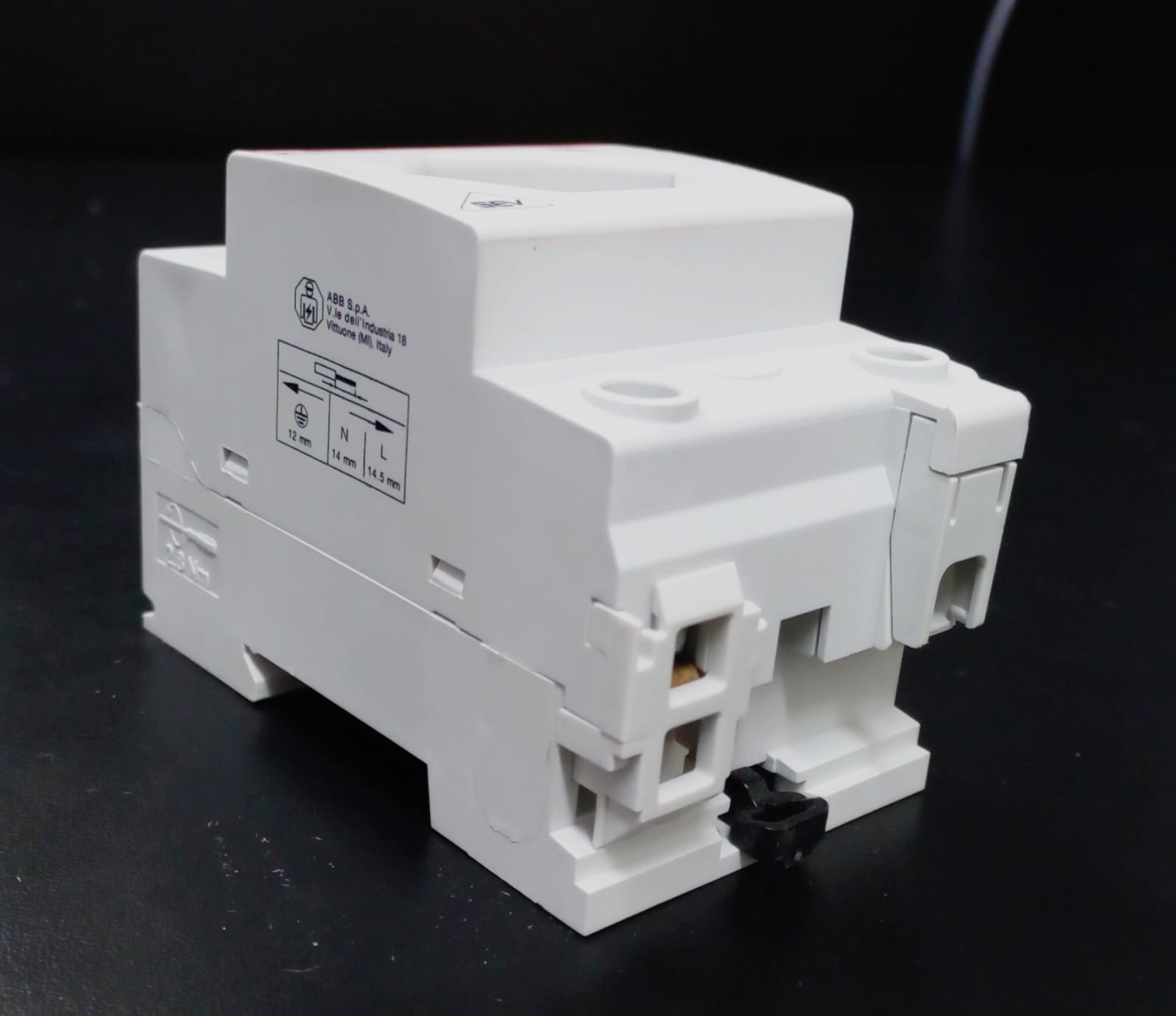 2CSM220685R0721 Tomada M1011-T13 - ABB - Loja Alpha Sistemas Elétricos