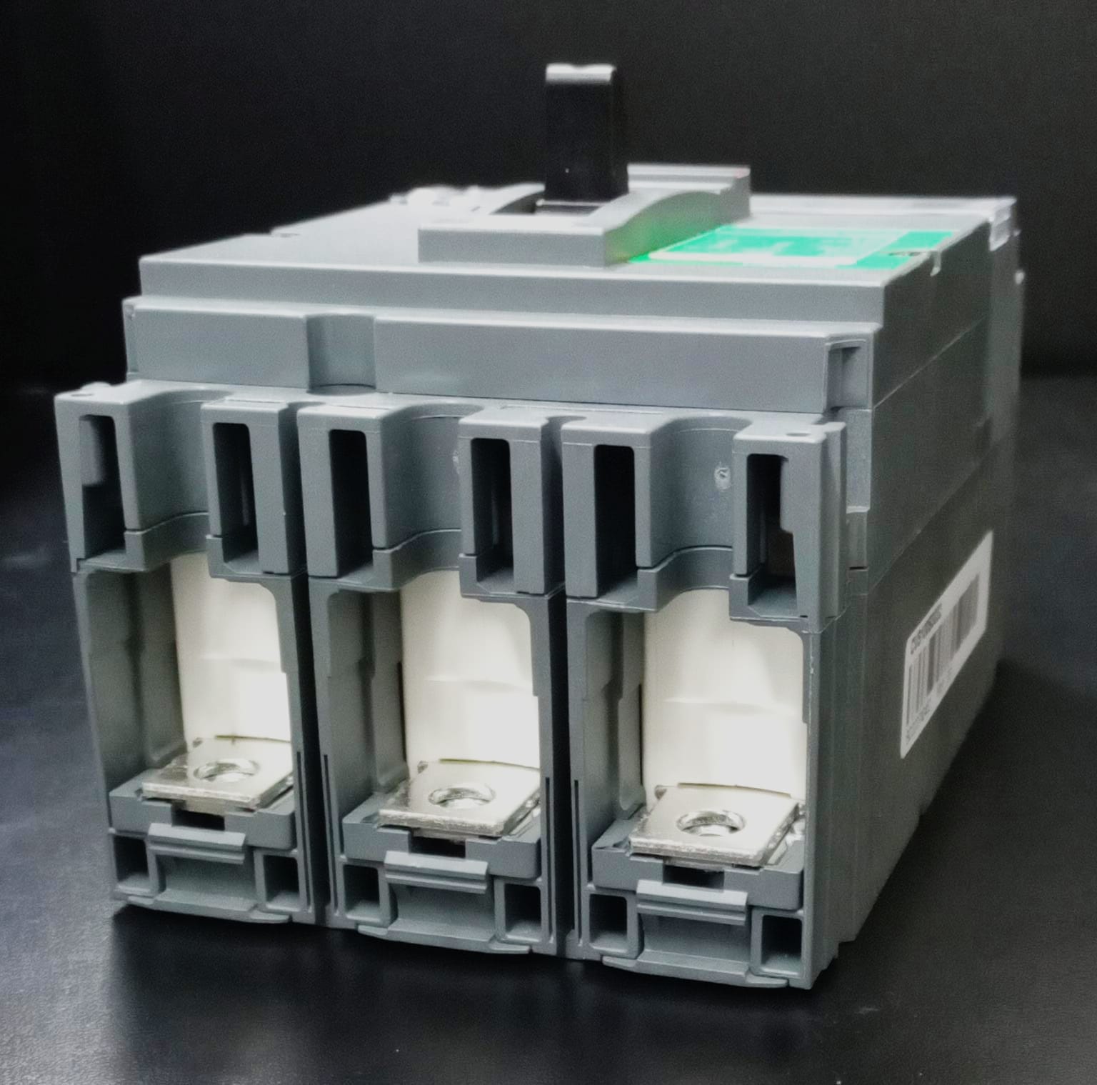 CVS100B3032 Disjuntor Tripolar Termomagnético 32a/ 25ka Easypact Tm32d ...