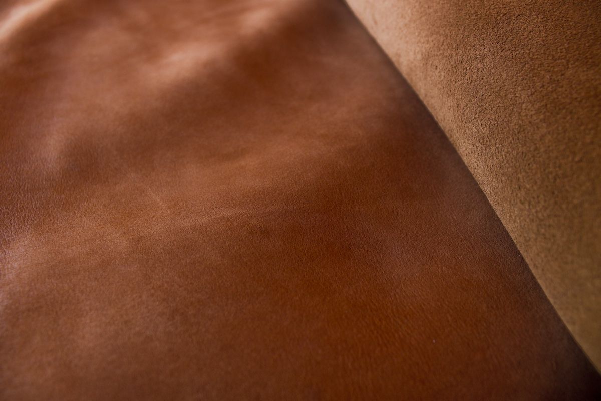 Vaqueta Nobuck Bovino - Couro de boi curtido tipo camurça - MSul Couros