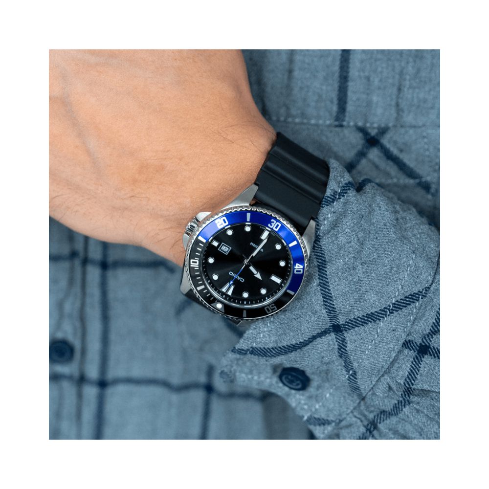 Relógio Casio Duro Batman Masculino Preto Azul Mdv-107-1A2Vdf - Moment ...