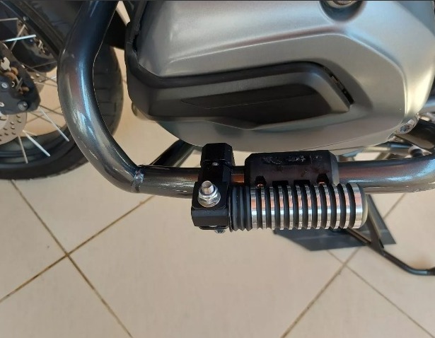 Pedaleira de Descanso Alongada Retrátil 25mm - Universal P/ Protetor de ...