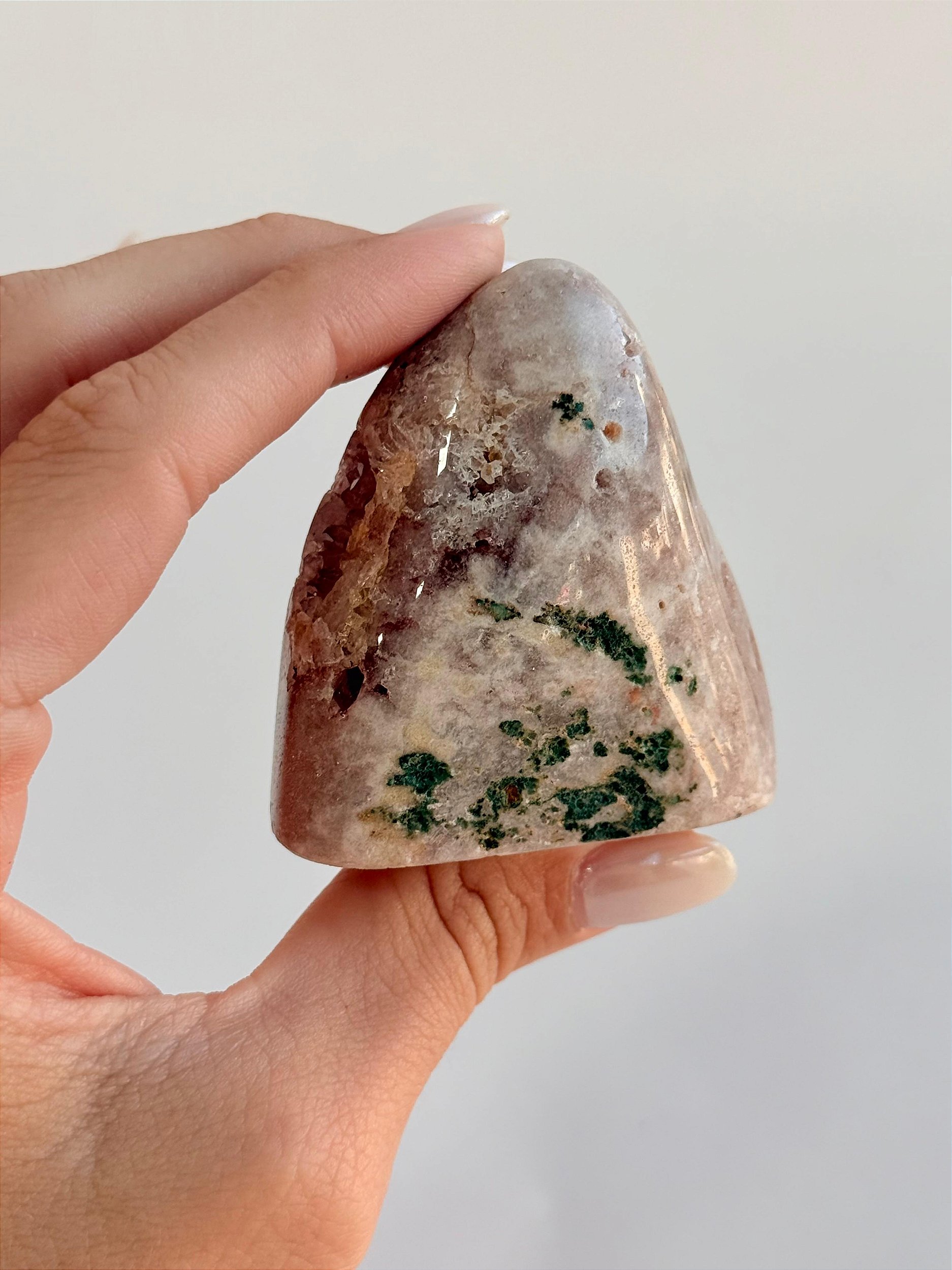 Ametista Rosa Encantada - AMETR33 118g - Transmutar Sentimentos ...