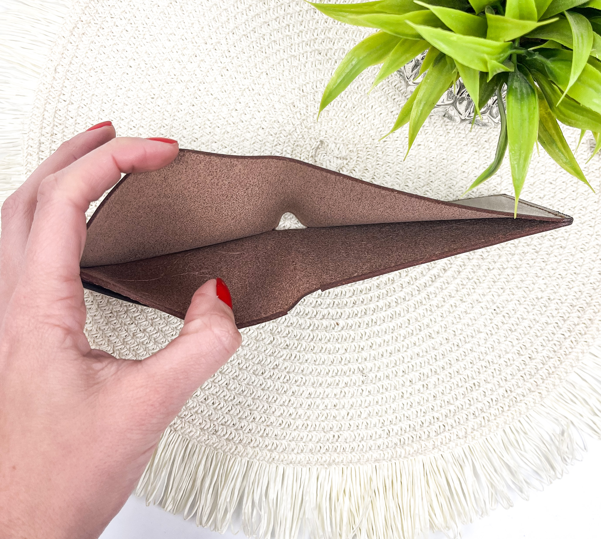 Carteira Elegante Marrom Em Couro Personalizada Encanto Laser