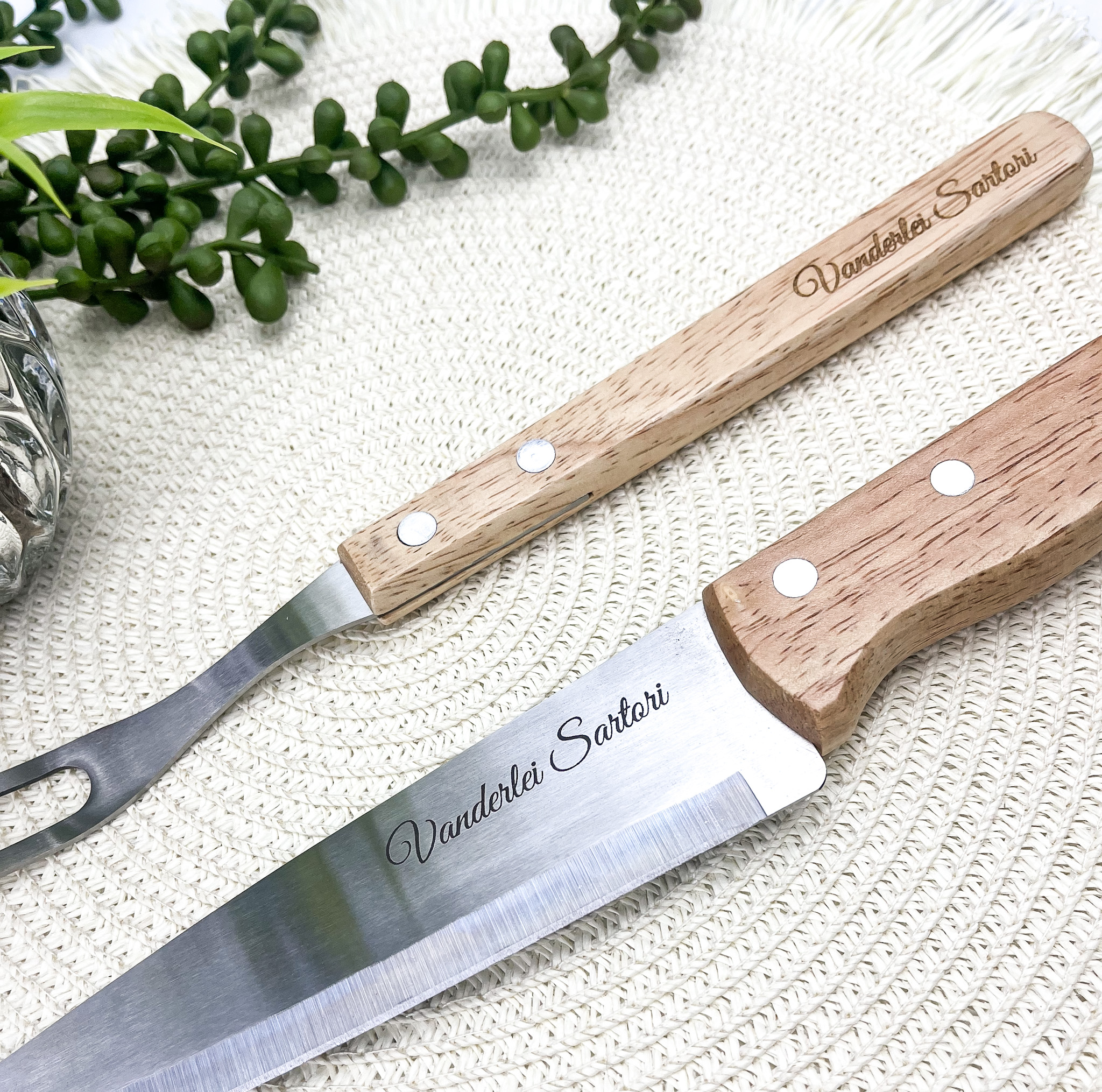 Kit com Garfo e Faca Personalizado - Encanto Laser