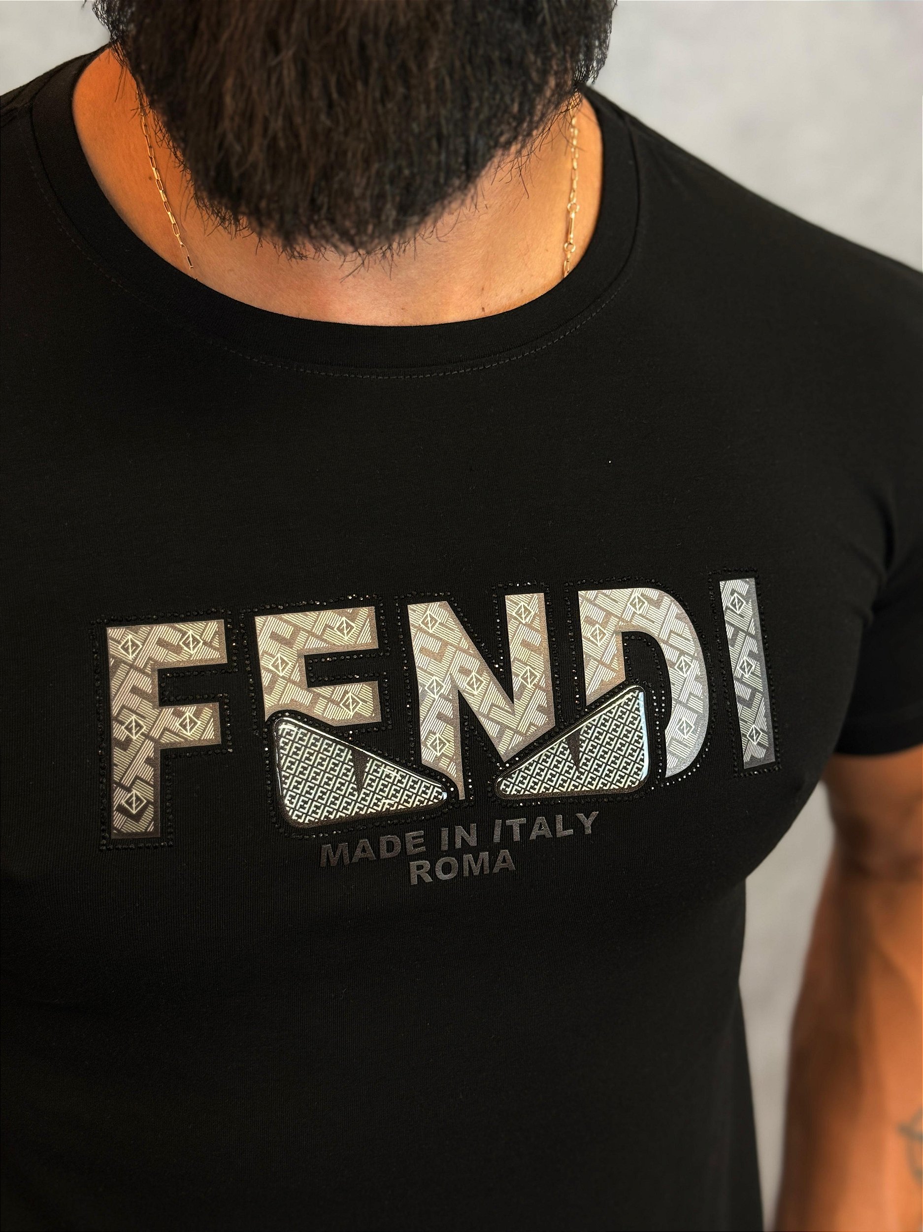 Camiseta Fendi - HENRALI STORE