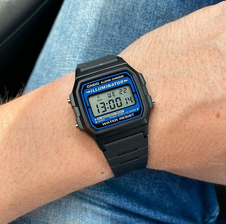 Relógio CASIO Digital F-105W-1ADF - Pratas da Dani - Pratas de Lei e ...