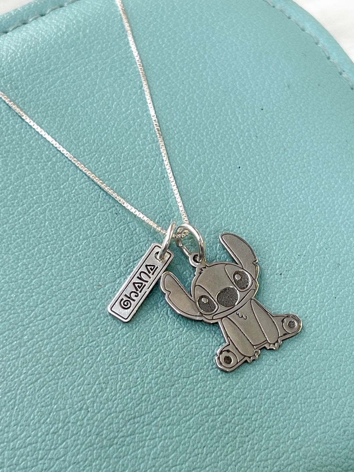 Colar Stitch em Prata - Pratas da Dani - Pratas de Lei e Acessórios