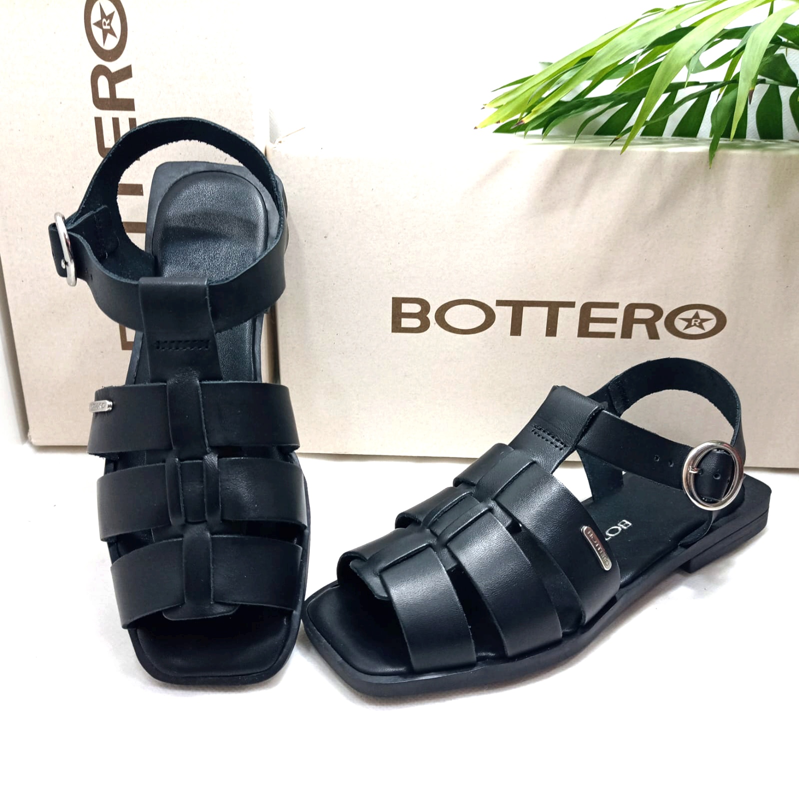 Sandalia Bottero em couro campeã de vendas - Casalarpontocom