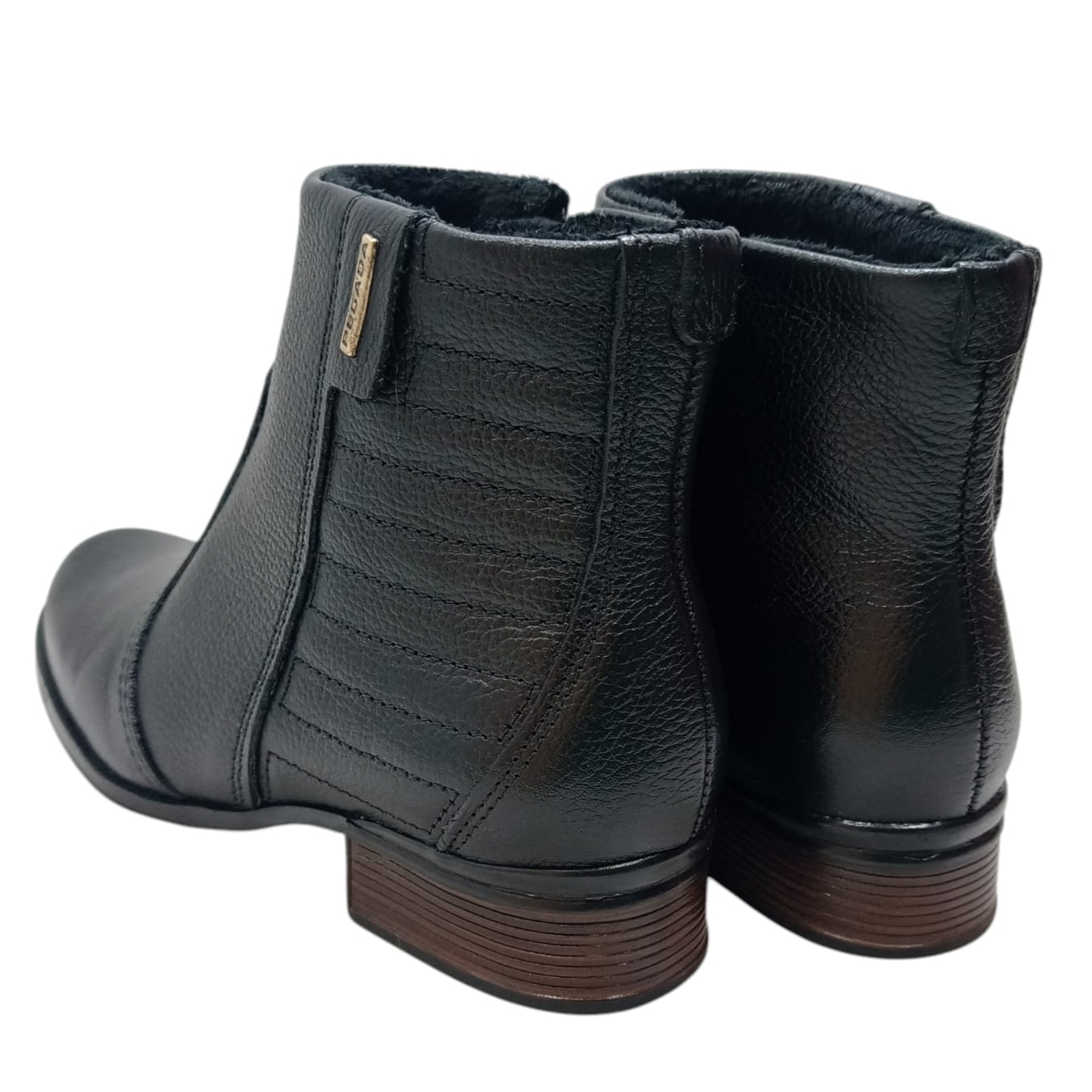 Bota Pegada Feminina Em Couro Novissima - CASALAR.COM