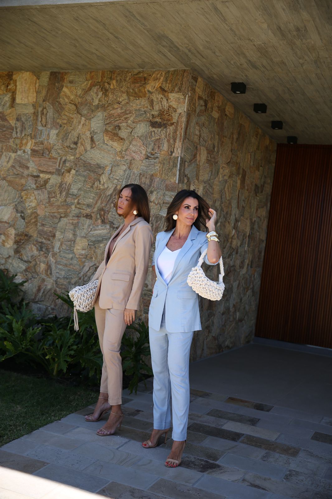 BLAZER SELENE LINHO BEGE - Yolo Brands - Roupas e Acessórios Femininos