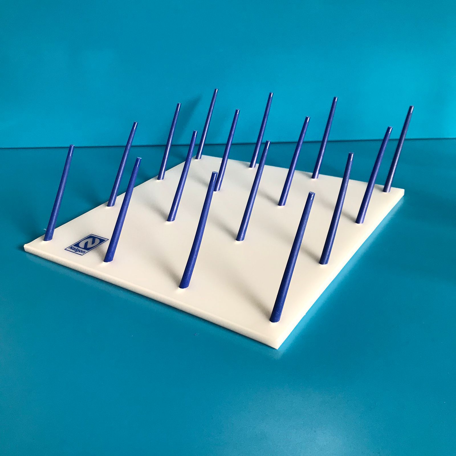 Suporte Escorredor para Vidrarias PP 16 Lugares - Nalgon - ERLELAB