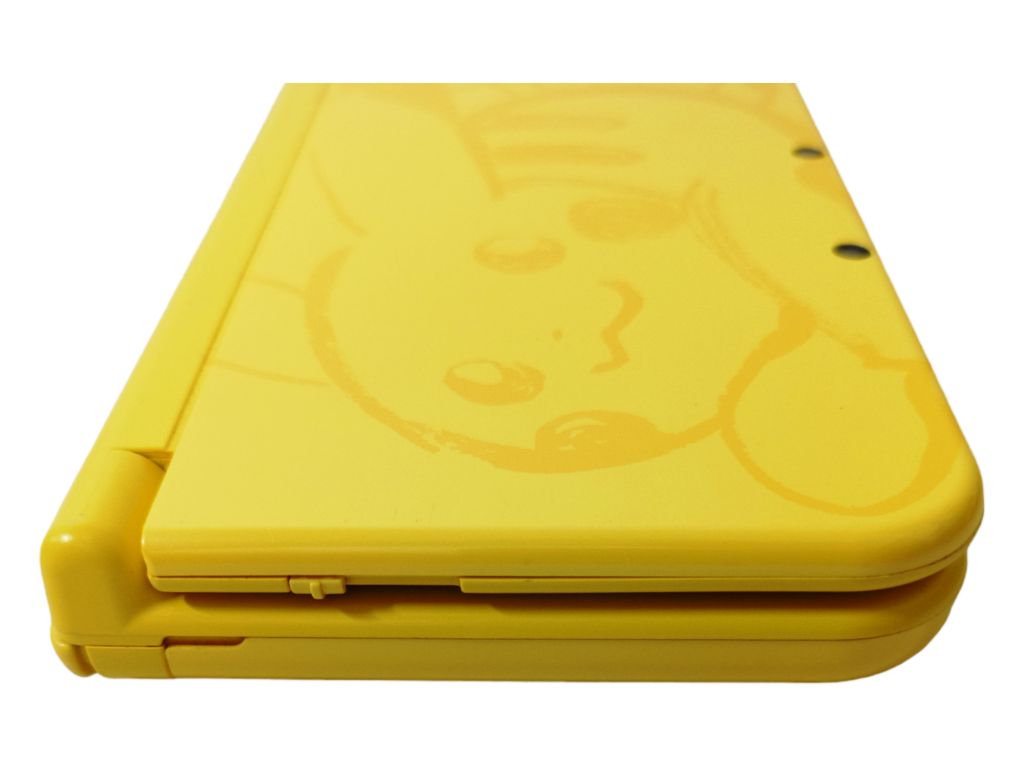 New Nintendo 3DS XL Pikachu Yellow Edition - 3DS - Sebo dos Games ...