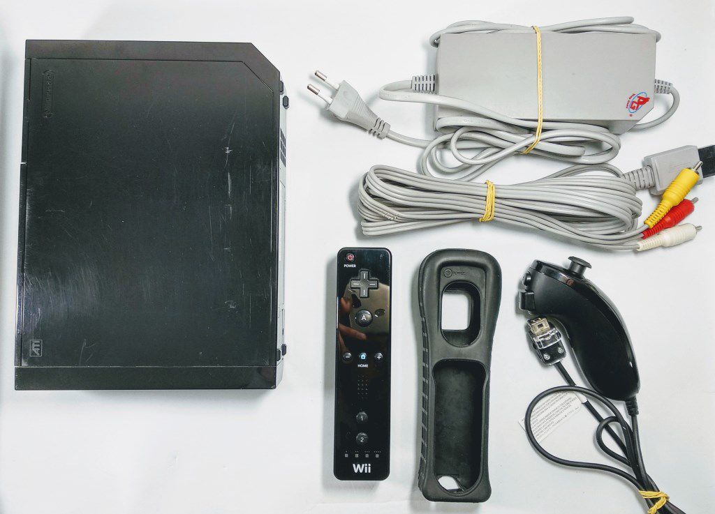 Console Nintendo Wii Black - Sebo dos Games - Games Antigos e Usados ...