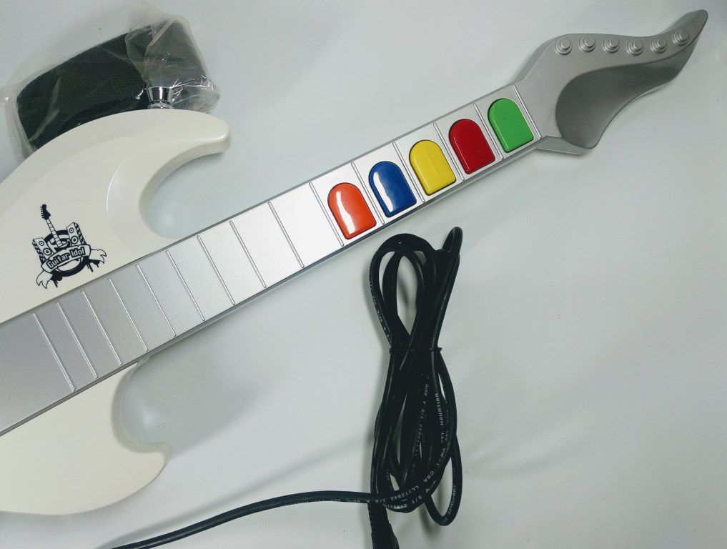 Console Mega Drive 4 Guitar Idol Tectoy (100 jogos) - Sebo dos Games ...