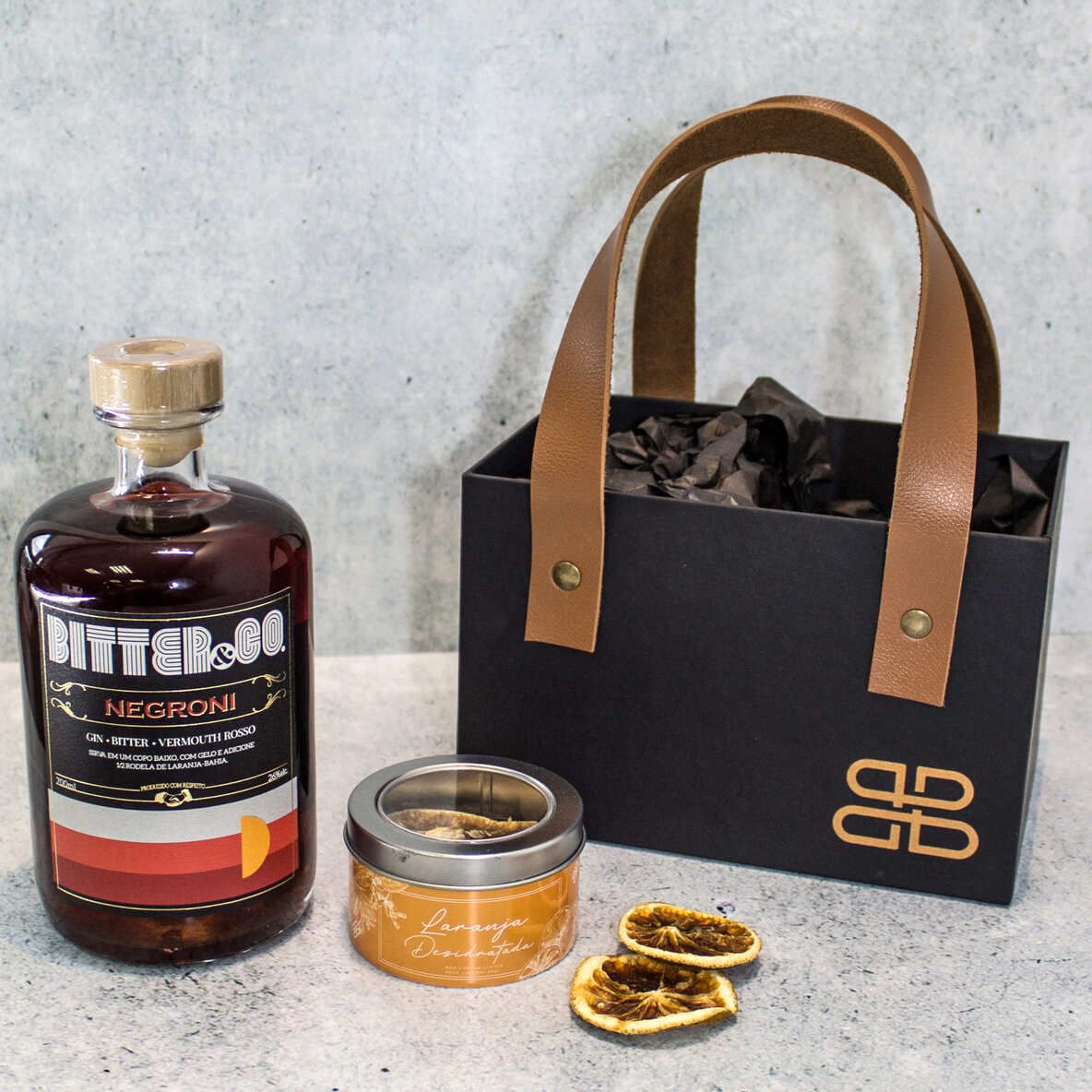 Presente Kit Negroni com laranja desidratada - Becca Gifts - Presente ...