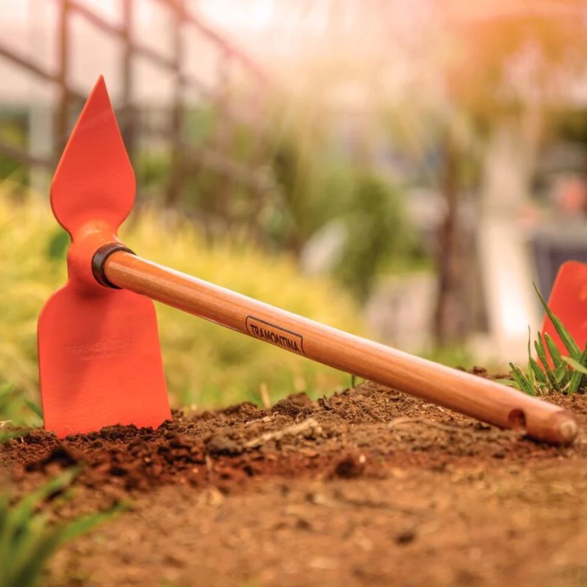 Sacho Coração Aço com Cabo de Madeira 60CM 77800201 Tramontina - Guemat ...