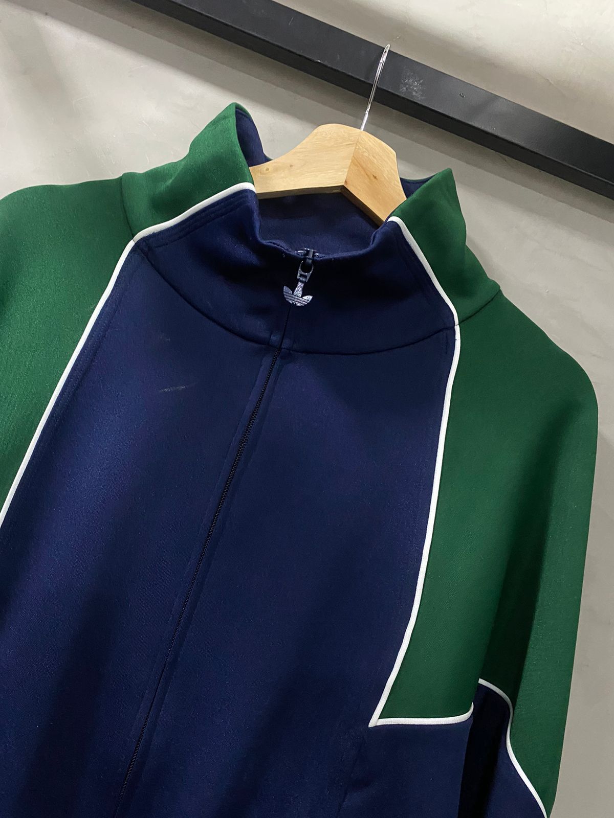 JAQUETA ADIDAS ORIGINALS (BIG TREOFIL) - JNoriginalshop