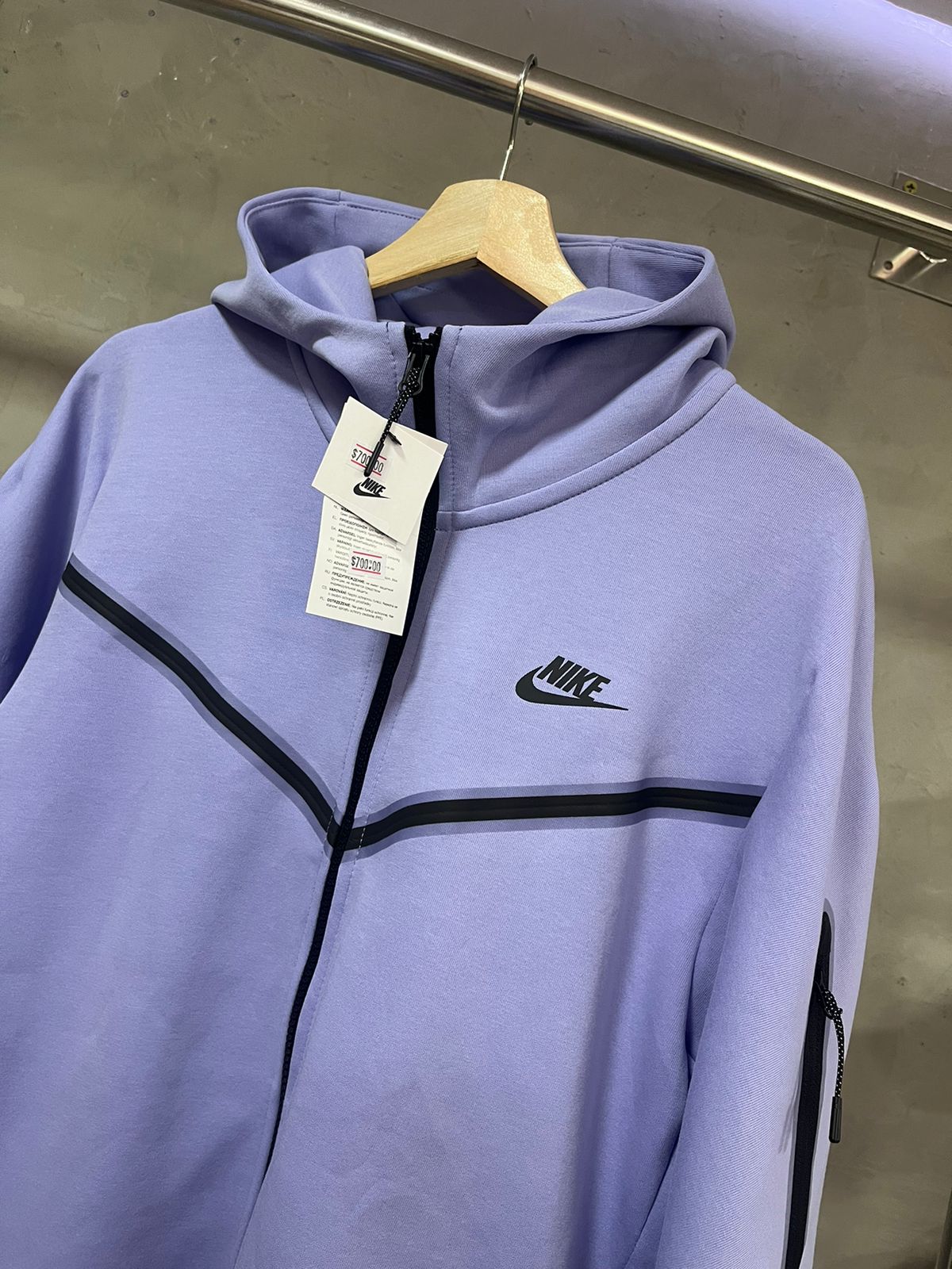 JAQUETA NIKE TEECH FLEECE ROXA - JNoriginalshop