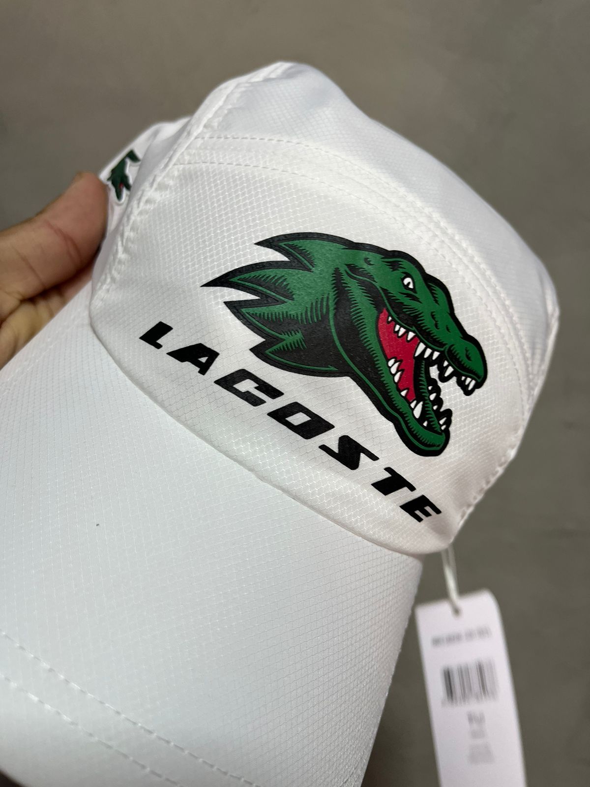 BONÉ LACOSTE SPORT HOLIDAY BRANCO - JNoriginalshop